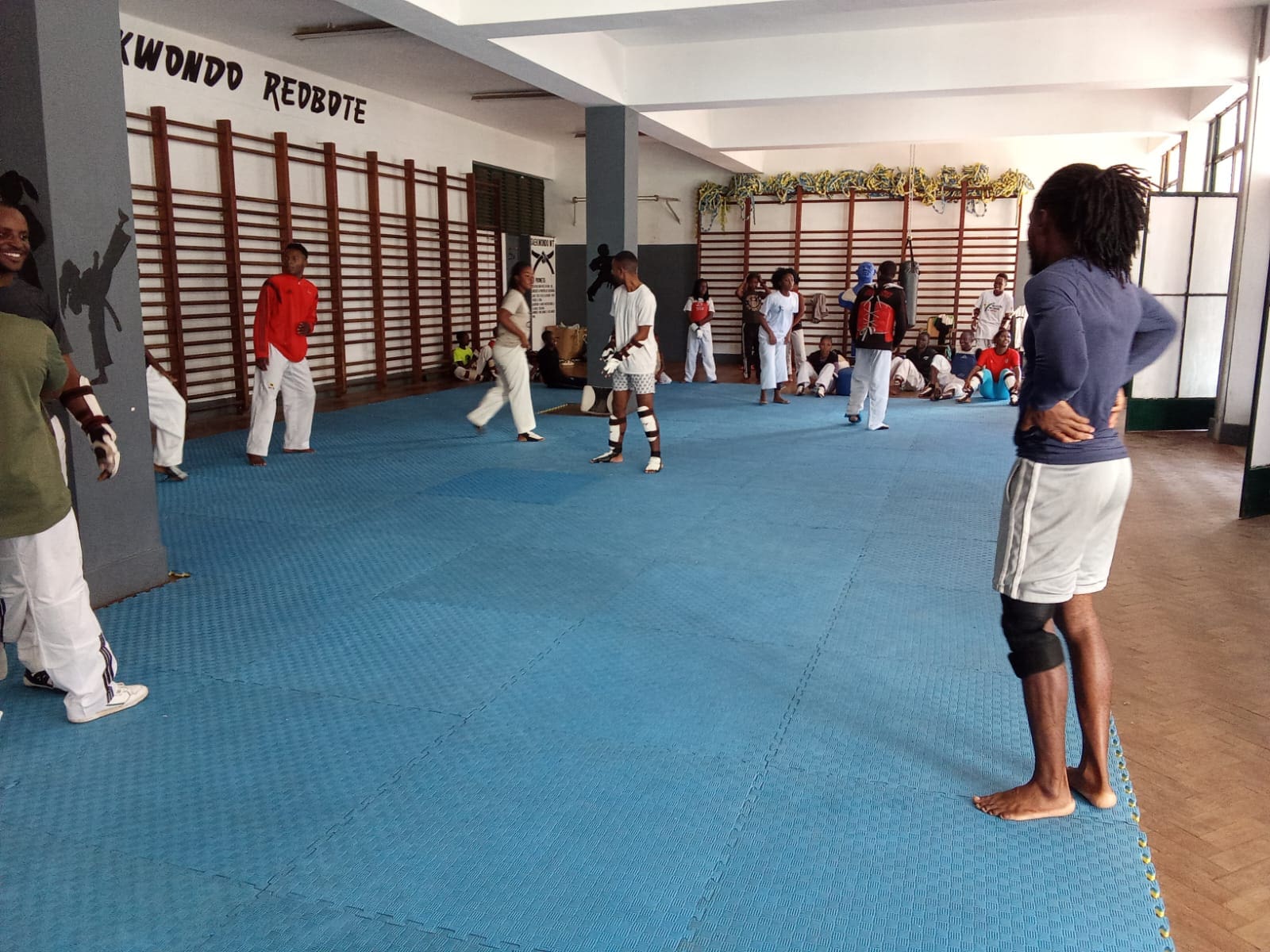 Selecção de Taekwondo da Cidade de Maputo prepara-se para participar no ...